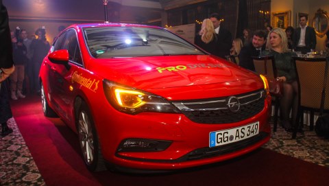 „Metų automobilio 2016“ konkursą laimėjo „Opel Astra“ - Autobild.lt ...