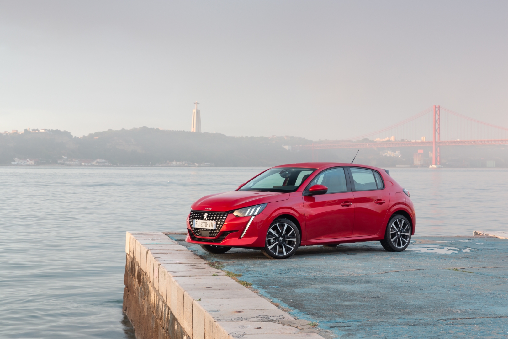 „Peugeot“ dizainas įvertintas dviem prestižiniais „Red Dot ...