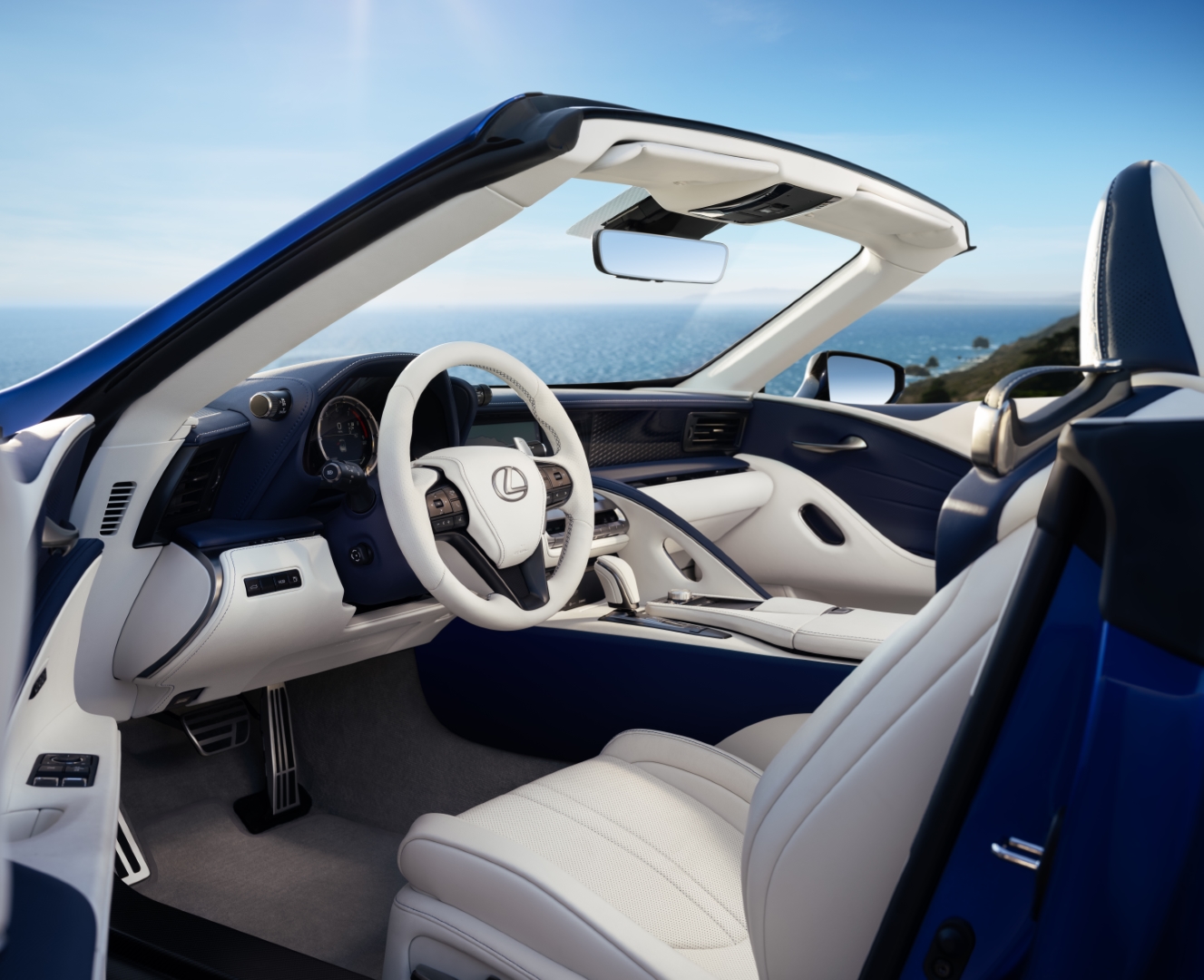 „Lexus“ pristato atnaujintą LC 500 kupė ir naują „LC 500 Convertible ...