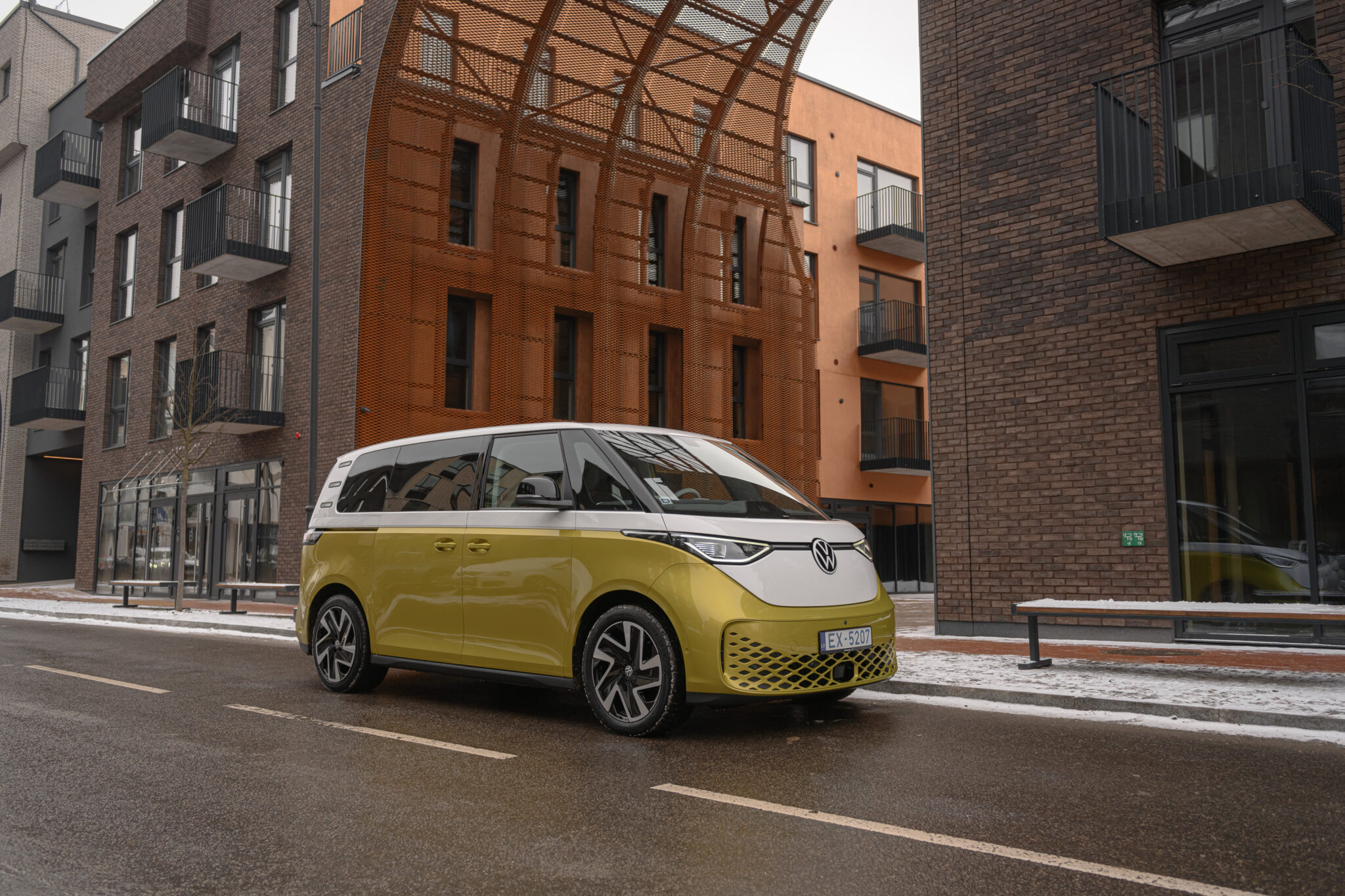 Naujieji „Volkswagen ID. Buzz“ ir „ID. Buzz Cargo“ atvyko į Lietuvą ...